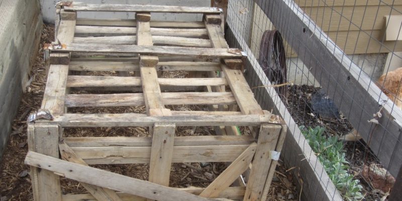 DIY Compost Bin Made from a Reclaimed Pallet Crate