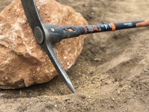 The Most Essential Landscaping Tools - Home Fixated